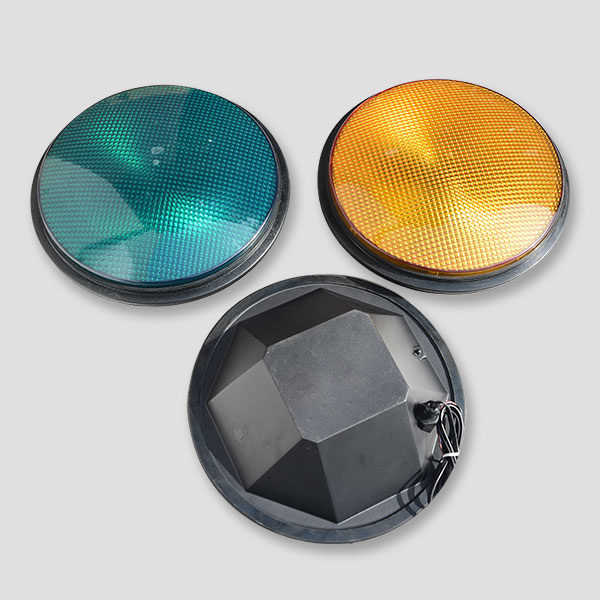 Circular horizontal design traffic lights