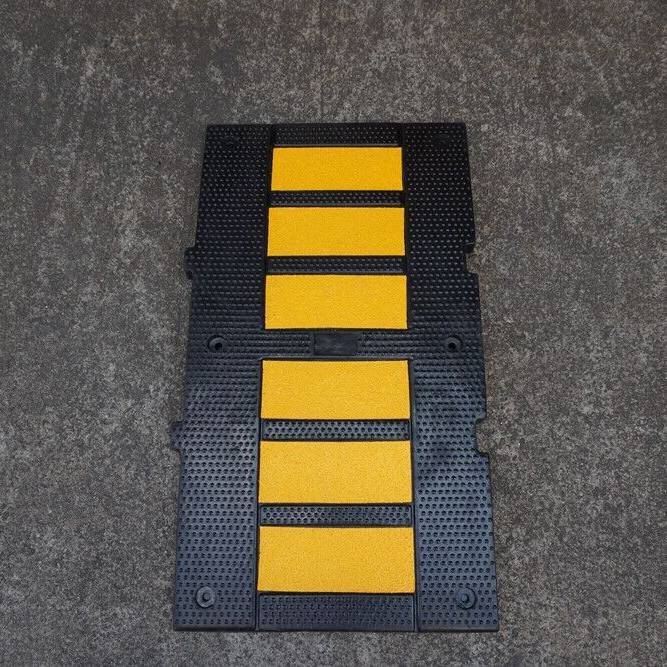 Combined road bumpy speed bump