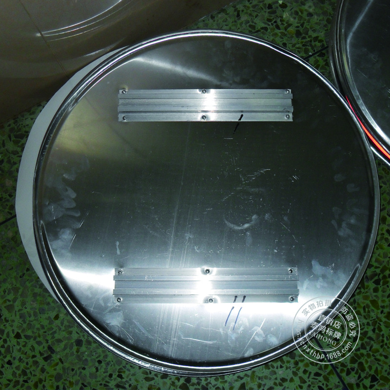 Metal speed limit round sign