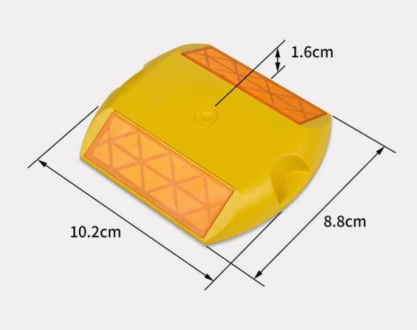 Multi-color highway road studs