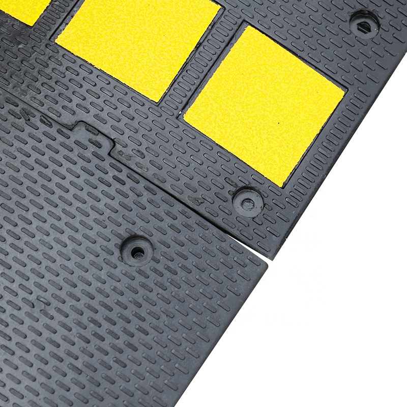 Reflective round traffic rubber speed bump