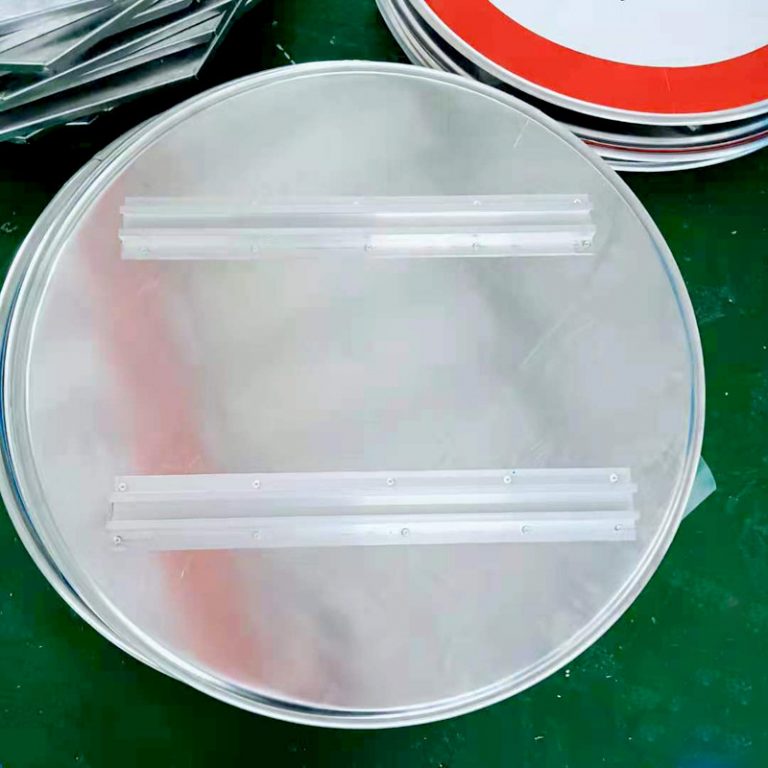 Speed limit plates of different specifications