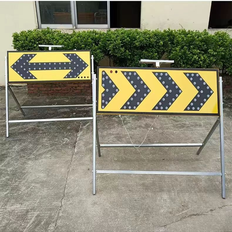 Traffic Warning Light Boards Supplier Car Mounted Arrow Signs